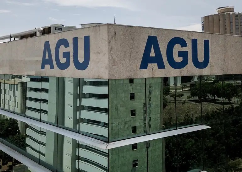 AGU notifica Meta e TikTok para remoção de 'fake news' sobre Janja
