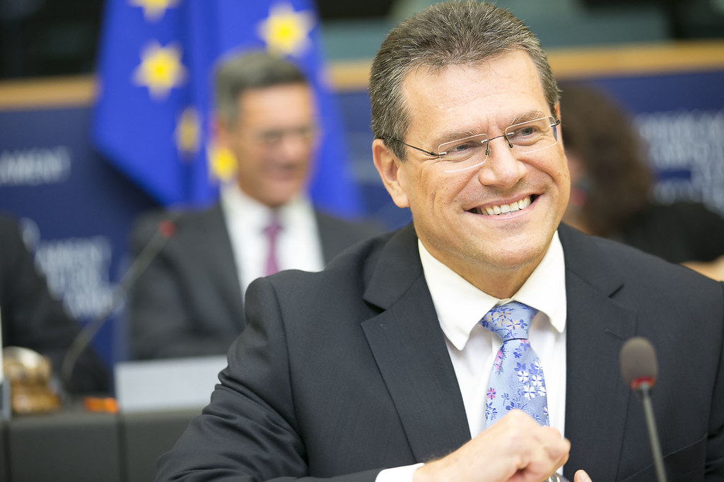 Sefcovic busca evitar guerra tarifária EUA UE